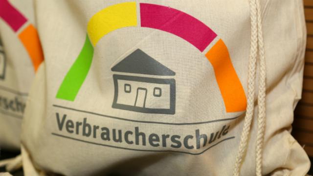 Dr. Hittich kassiert Klatsche vor Gericht | Verbraucherzentrale Sachsen Dr. Hittich kassiert Klatsche vor Gericht | Verbraucherzentrale Sachsen